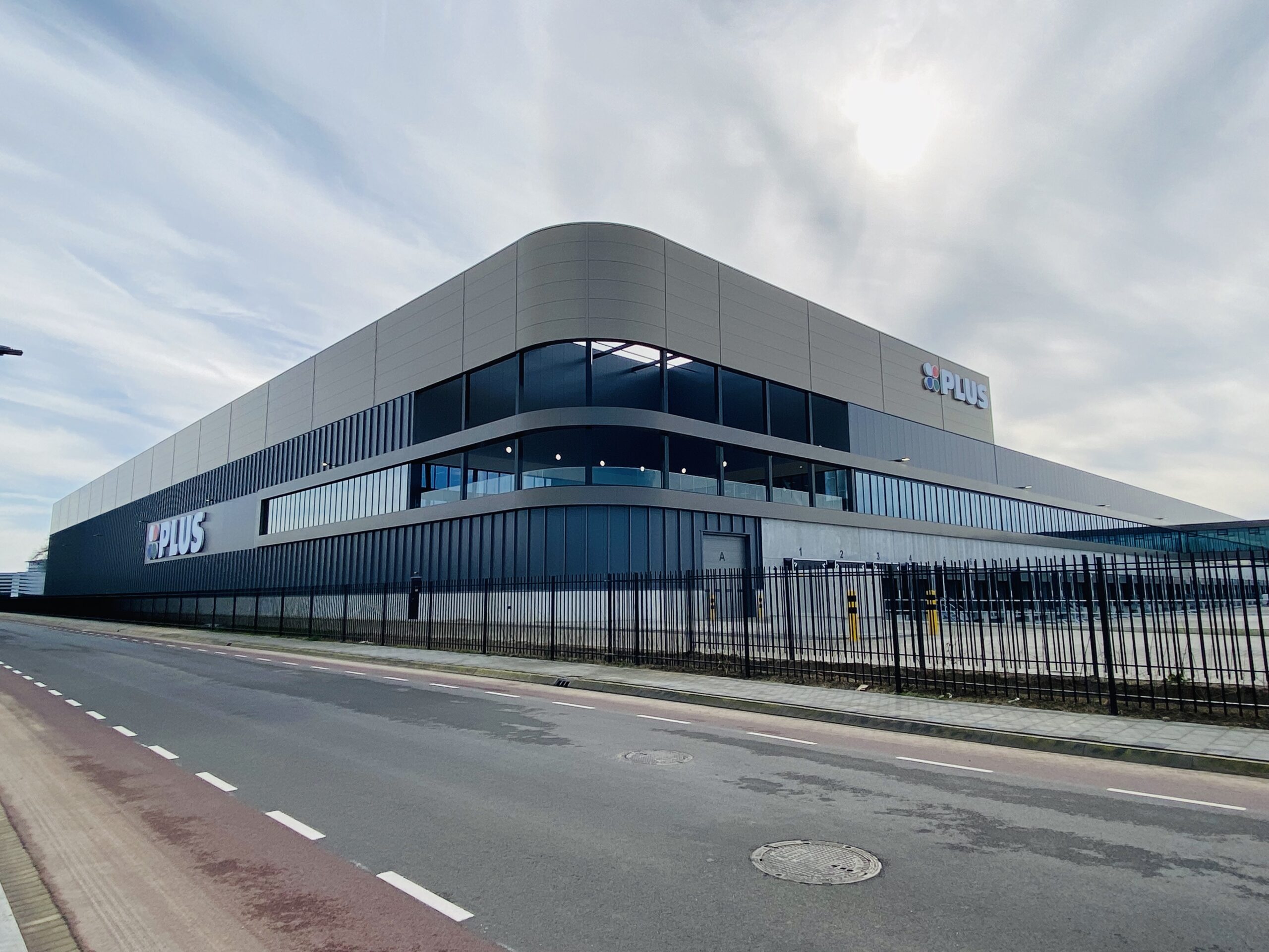 Rondeel-gebouwbezoek: Distributiecentrum PLUS - Rondeel Deventer